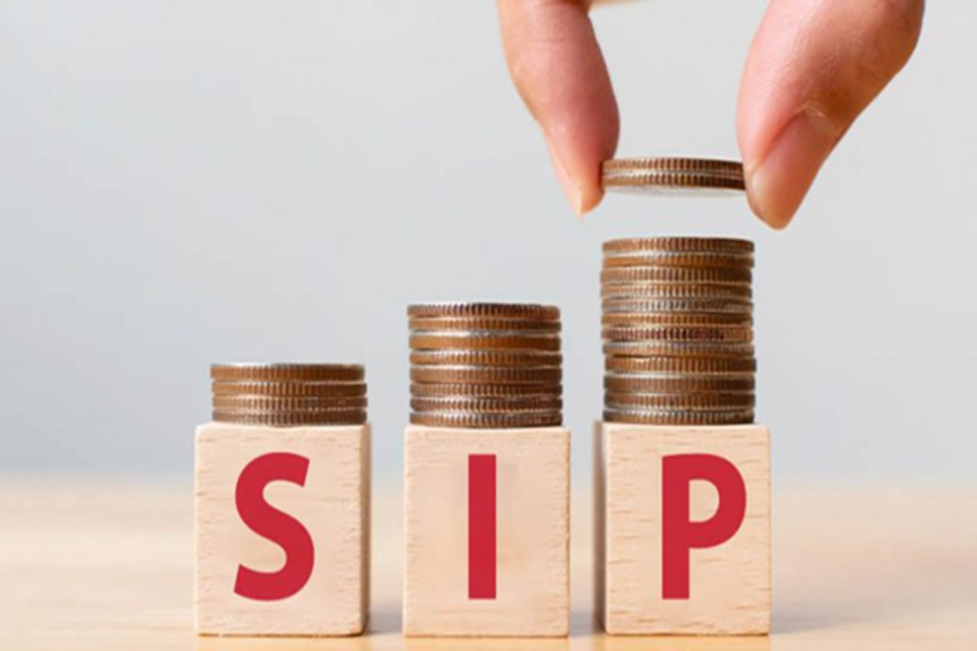 SIP Calculation: How long will it take to build a fund of ₹10 lakh with ...