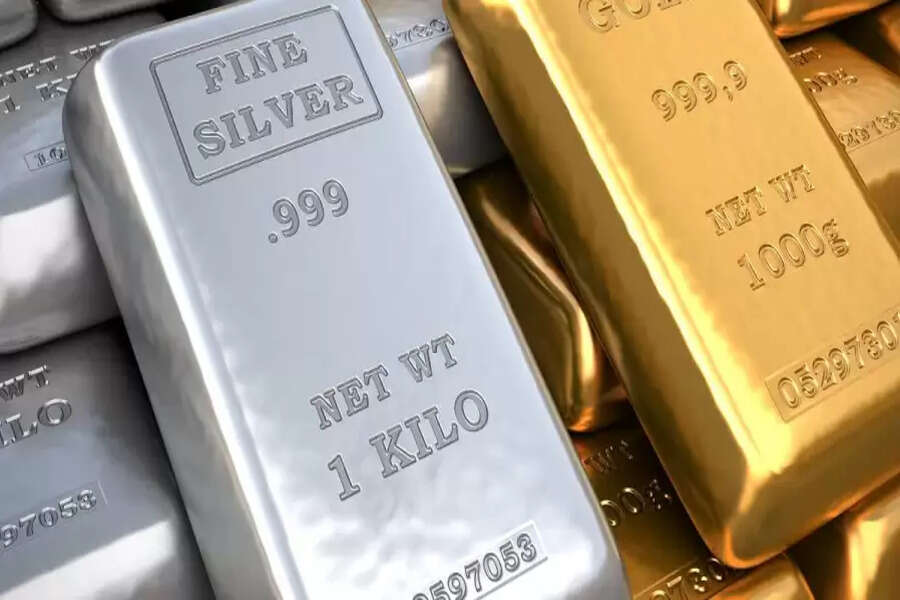 Gold-Silver Price Crash Alert: Expert Warns of Up to 50% Drop ...