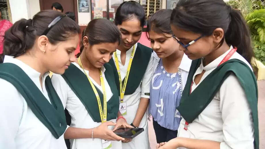 ICSE Board Result 2025: ICSE Board 10th and 12th result released ...