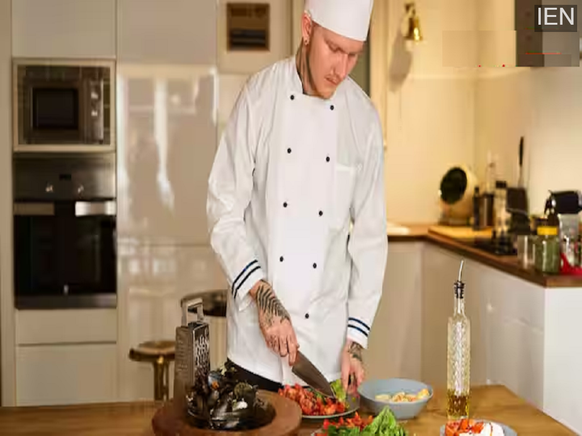 How to Start a Career as a Chef in a 5-Star Hotel: What is the Starting ...