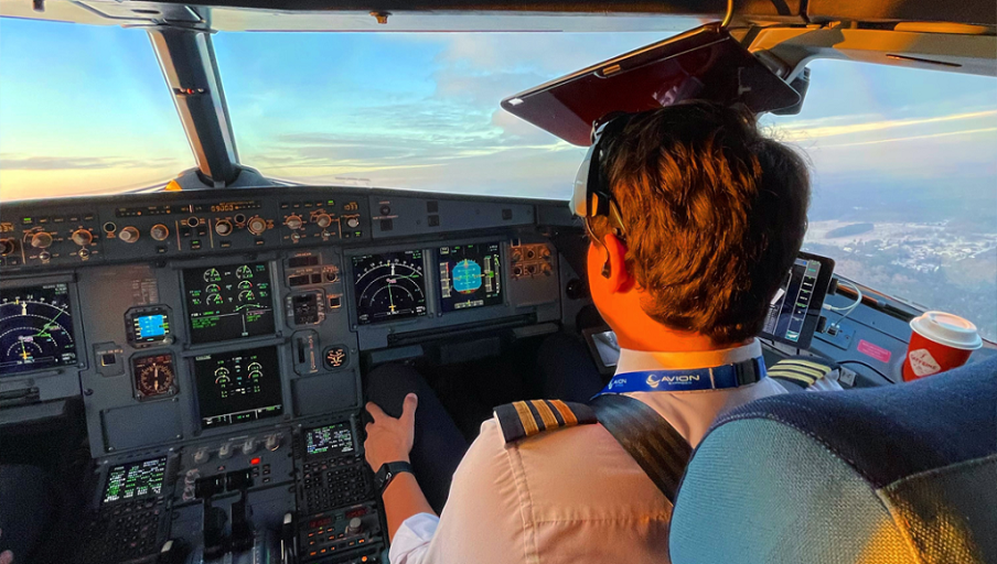 How to Become Pilot: How to become a pilot? A high salary comes with ...