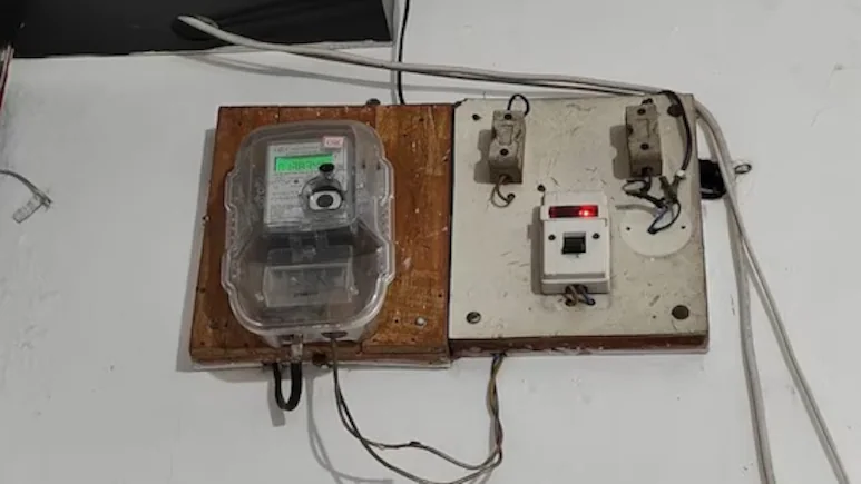 How many electric meters can you get installed in one house? Can two ...