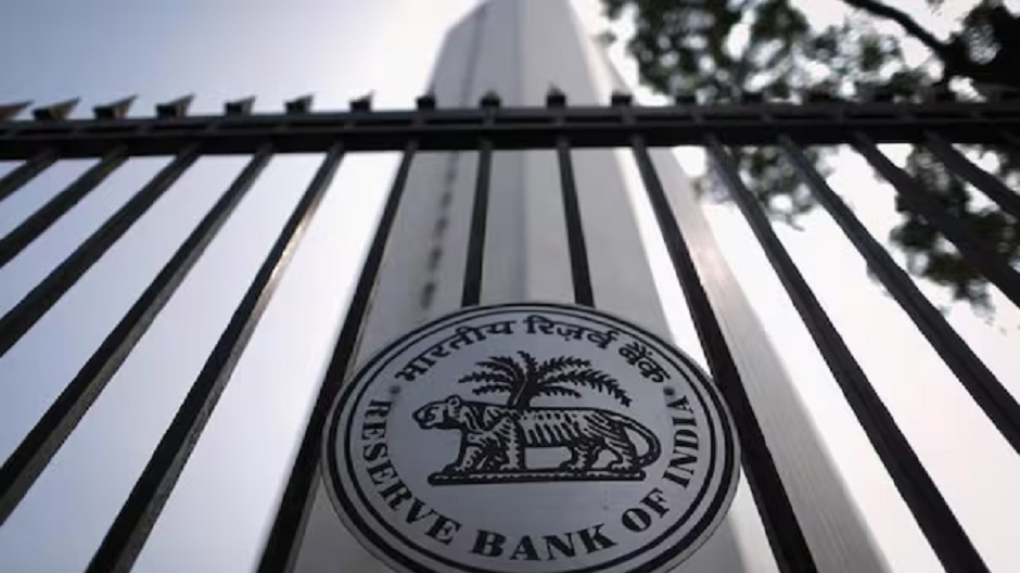 RBI Issues New Loan Rules: Banks Must Accept Gold and Silver as ...