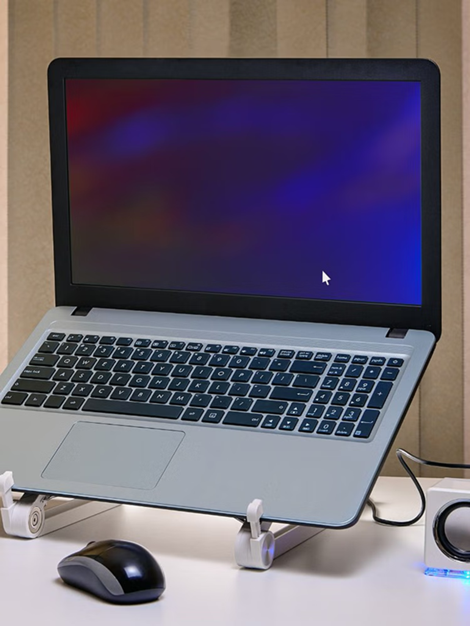 Laptop Tips: How to Reduce Blue Light Exposure on Laptops?