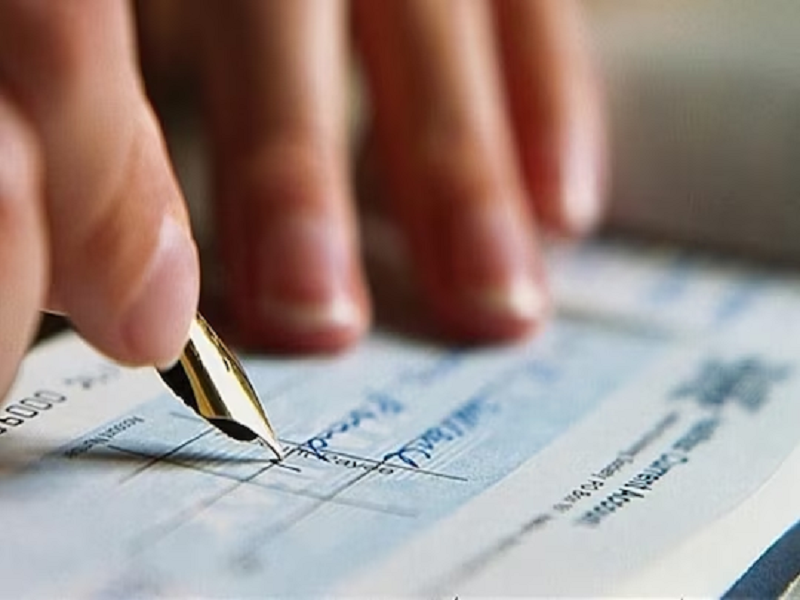 Types of Cheque: Know, what are post dated, stale, and anti dated ...